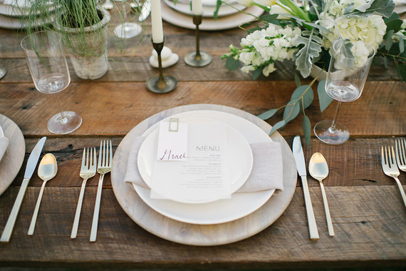 Simple modern place setting | Wedding & Party Ideas | 100 Layer Cake