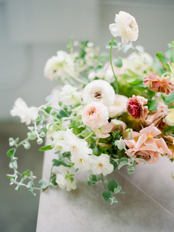 Elegant spring floral inspiration | Wedding & Party Ideas | 100 Layer Cake
